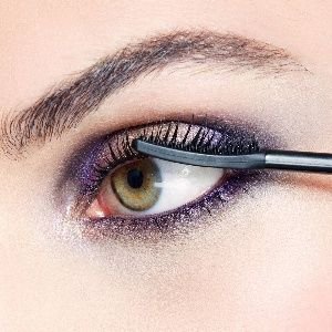 How To Apply Mascara Like A Pro Tips & Tricks - Maybelline India