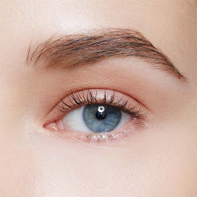 Eyebrow Pencil Guide: How to Use an Eyebrow Pencil for Defined Brows